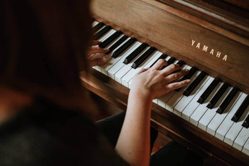 150 famous piano songs (how many do you know?) | Stars & Catz
